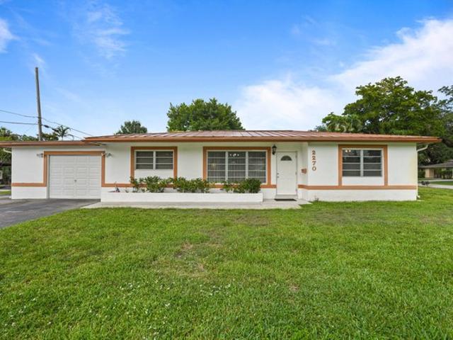 2270 SW 30th Ter, Fort Lauderdale, FL 33312