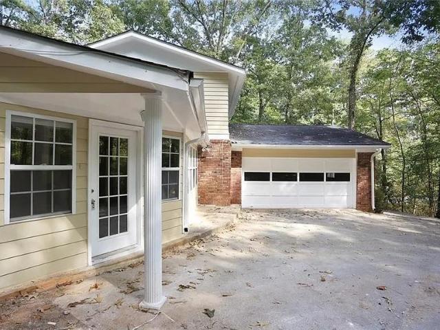 2270 Shawnee Trail