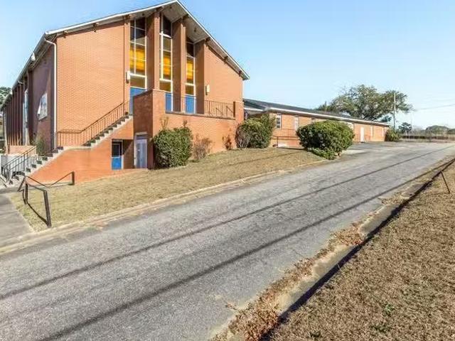 2270 Shurling Dr, Macon, GA 31211 MLS 240526