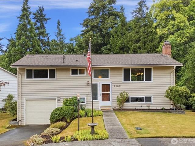 2270 th Ave W, Mountlake Terrace, WA 98043