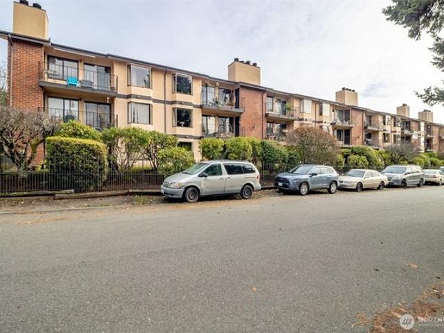2270 th Ave S Apt 208, Des Moines, WA 98198