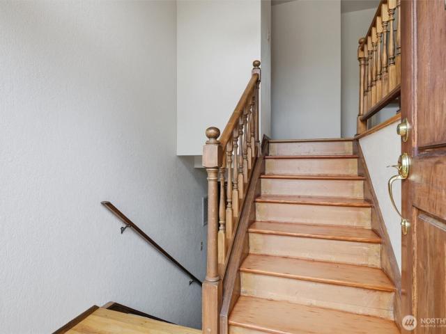 2270 th Avenue W