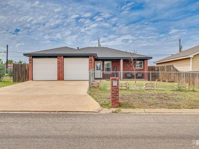2270 Woodlawn Dr, San Angelo, TX 76901