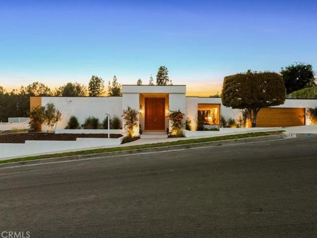 2271 N Hobart Blvd, Los Angeles, CA 90027