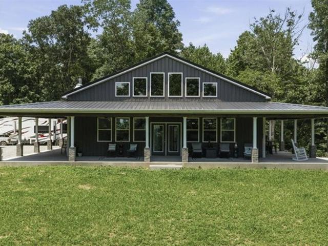 2271 Brooklyn Rd, Morgantown, KY 42261