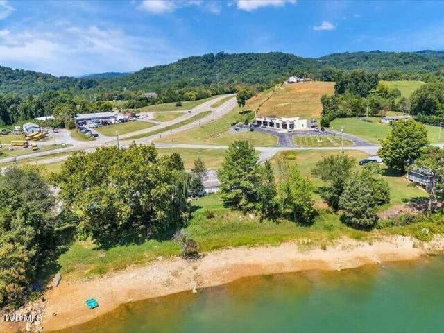 2271 Broadway Dr, Bean Station, TN