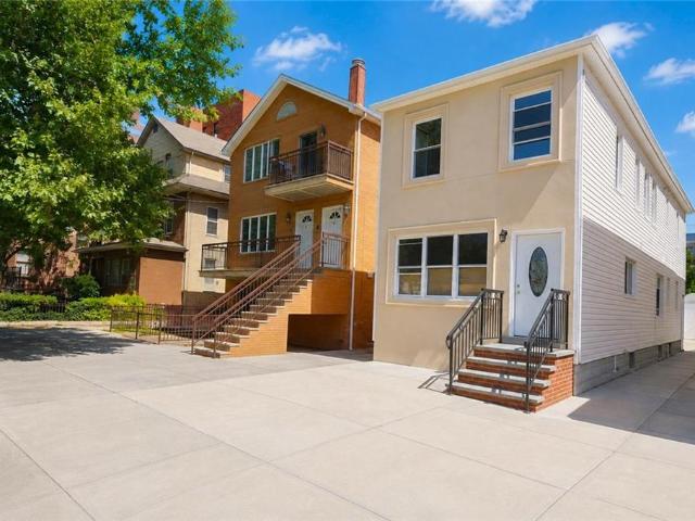 2271 East 19th Street