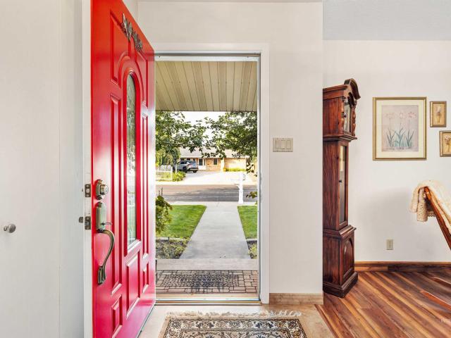 2271 Sherwood Dr