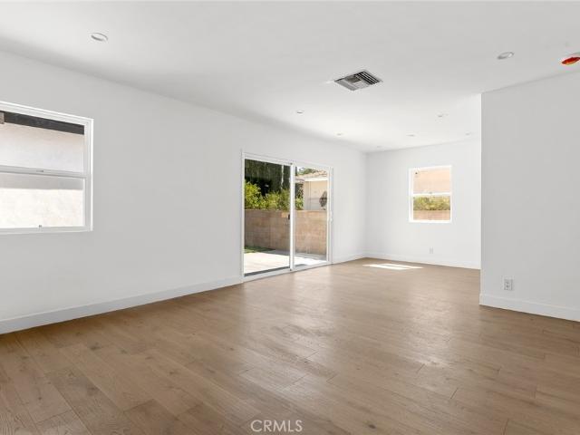 22723 Leonora Dr, Woodland Hills, CA 91367 | MLS #SR25141