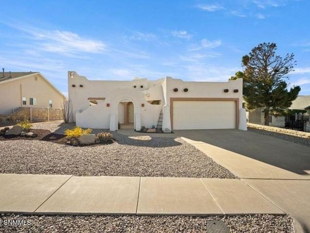 2272 Sunrise Point Rd, Las Cruces, NM 88011