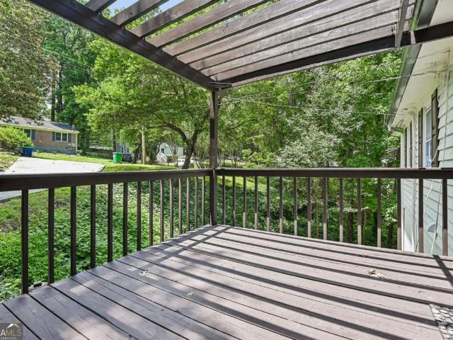 2272 Vistamont Drive