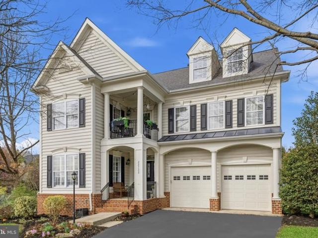 22732 Highcrest Cir, Ashburn, VA 20148