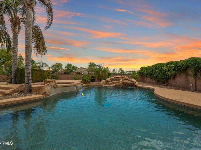 22737 n sunset drive