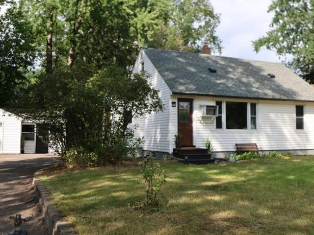 2273 Oakwood Dr, Mounds View, MN 55112
