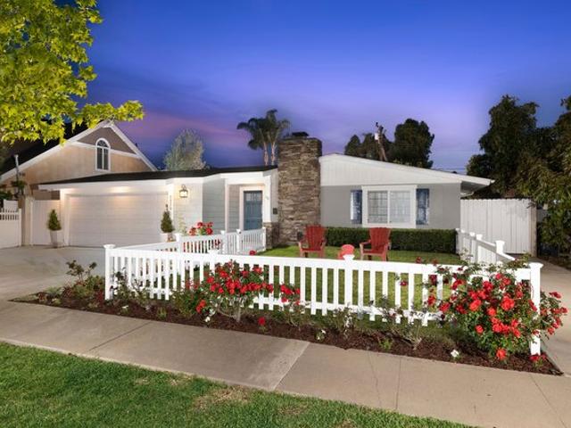 2273 Columbia Dr, Costa Mesa, CA 92626