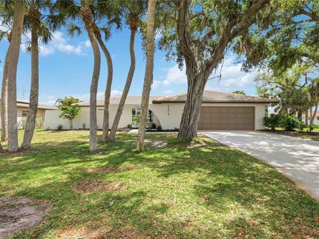 2273 Lakewood Dr, Nokomis, FL 34275