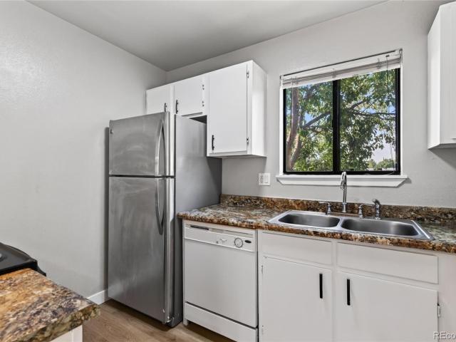 2273 S Buckley Road # 202