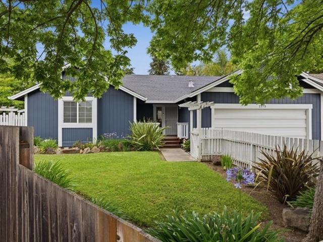 2273 White Chapel Ct, Santa Rosa, CA 95401