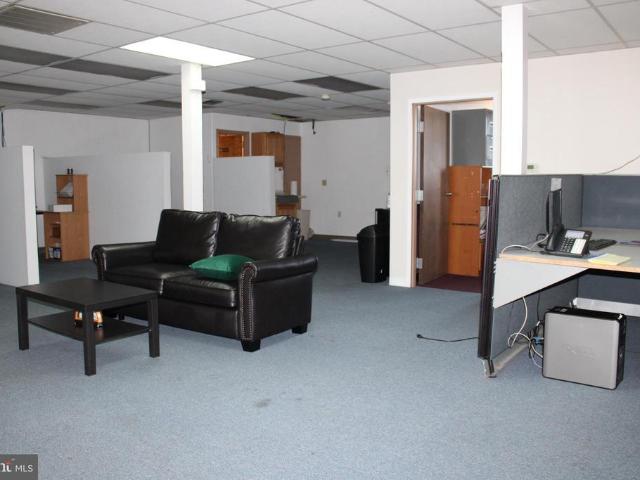 227, 229, 231 W Broad Street