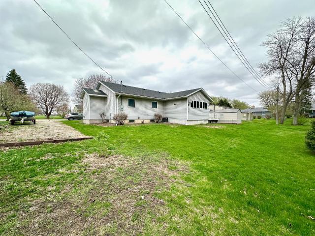227 2nd Avenue N