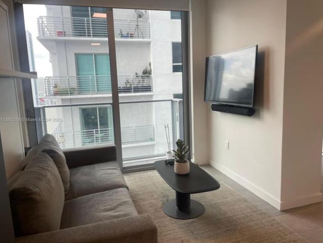 227 2nd St NE #1907, Miami, FL 33132