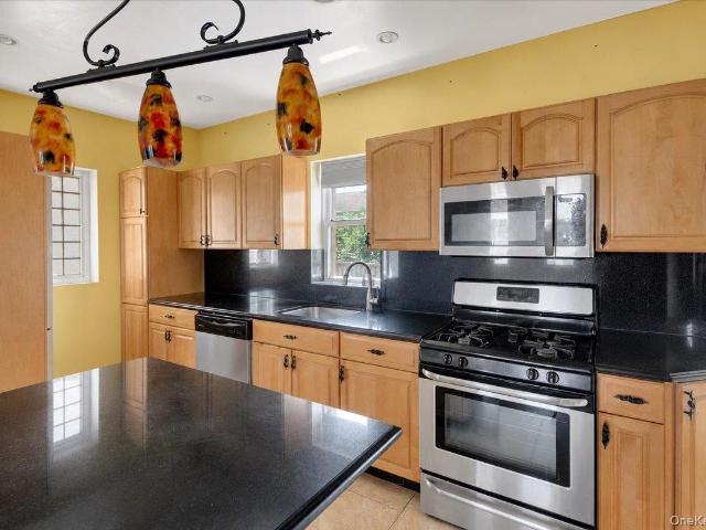 227 Calhoun Avenue