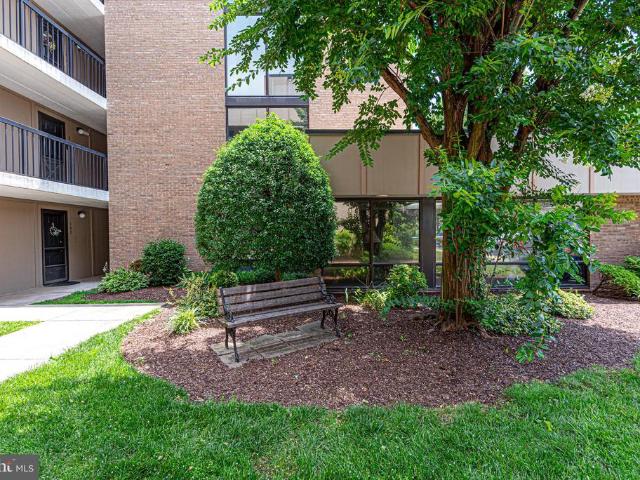 227 Canal Park Drive # 301