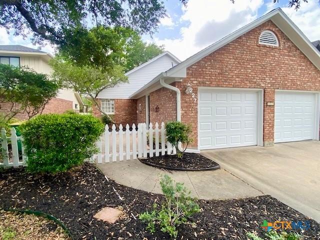 227 Charleston Dr, Victoria, TX 77904 | MLS #611719