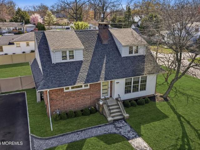 227 Chatham Ave, Oakhurst, NJ 07755