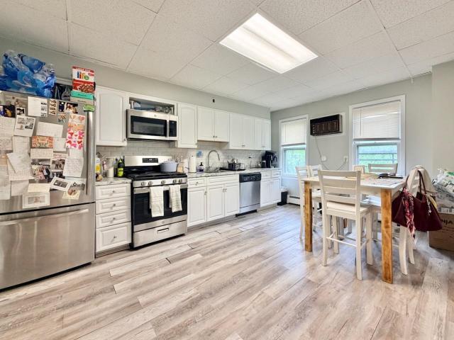 227 Clinton St # 4