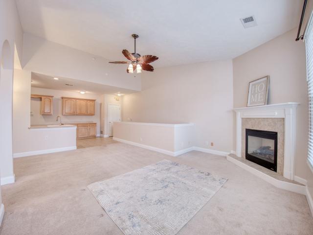 227 adams pointe 3