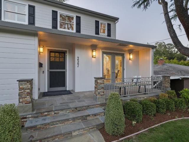 227 Alexander Avenue