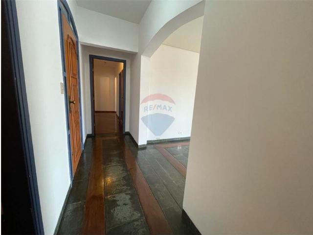 227 Área Útil Apartamento Alugar, 4 Dormitórios localizado em rua José Bonifácio, 257 Colégio Santo Externato Centro, Atibaia, São Paulo, 12940280 | Brasil