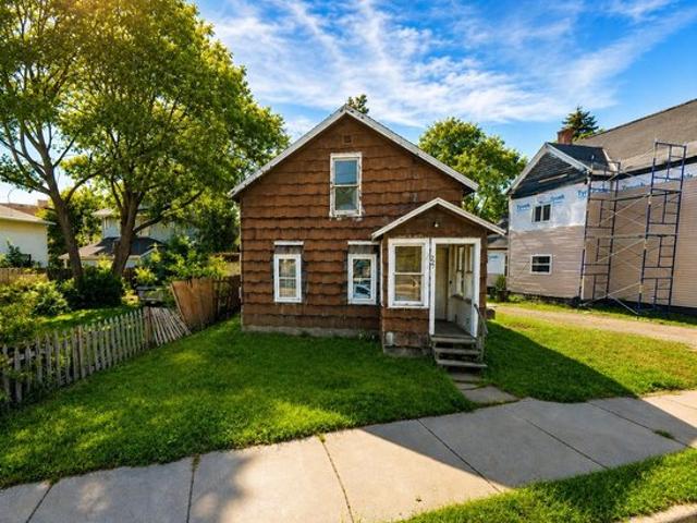 227 Arlington St Ste Marie, Sault Sainte Marie, MI 49783