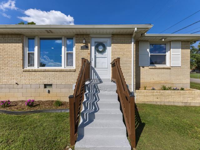 227 Bonnaridge Dr