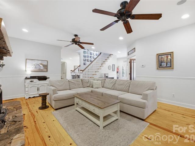 227 Black Bear Cove