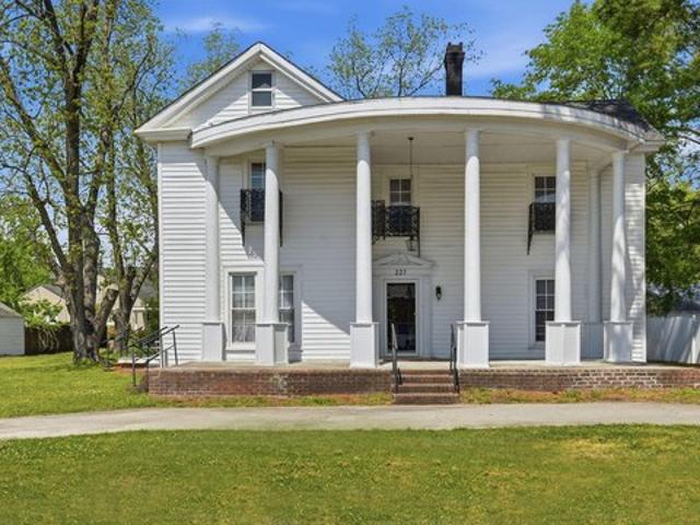 227 Blount St, Winterville, NC 28590