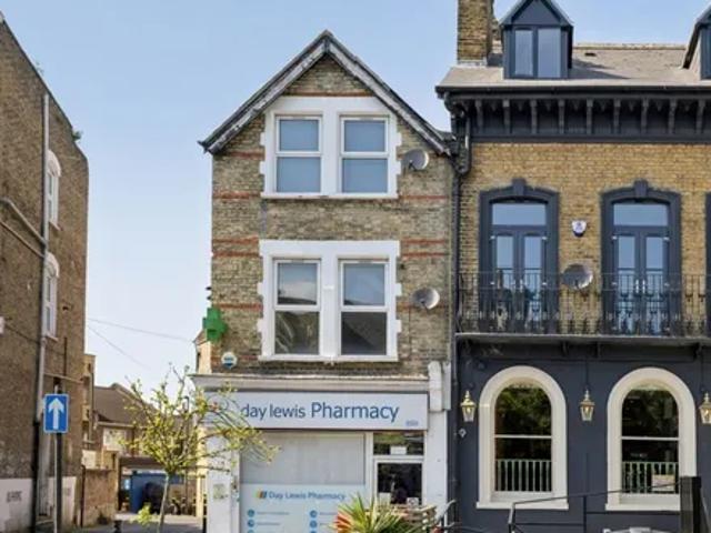 227 Gipsy Road, London, SE27 9QY, United Kingdom | 2 bed apartment for rent #166296491 | Rentberry
