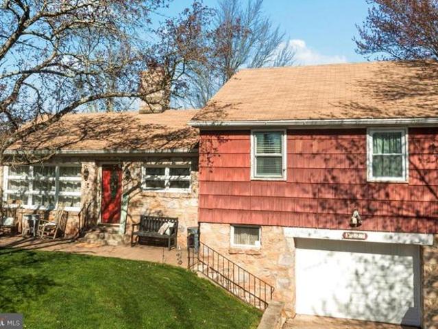 227 E 7th Ave, Trappe, PA 19426