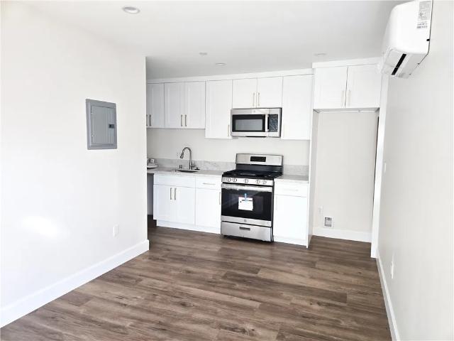 227 E 84th St, Los Angeles, CA 90003 | MLS #OC26088
