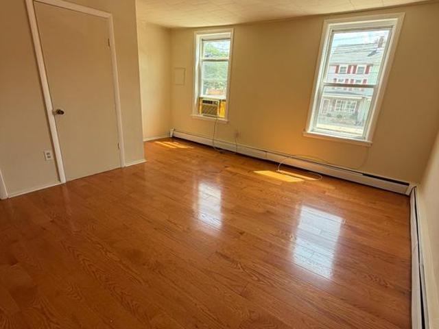 227 E Broad # 2