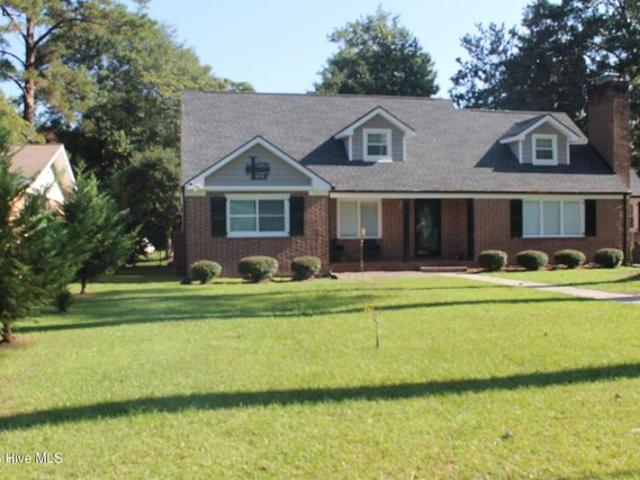 227 E College St, Whiteville, NC 28472