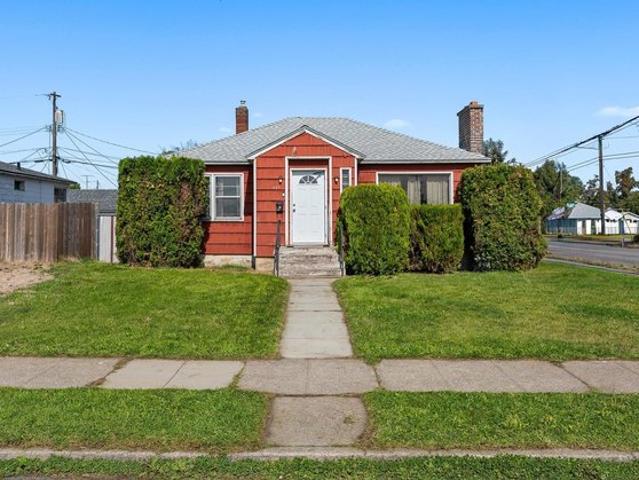 227 E Crown Ave, Spokane, WA 99207