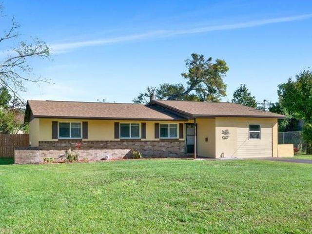 227 E Holly Dr, Orange City, FL 32763