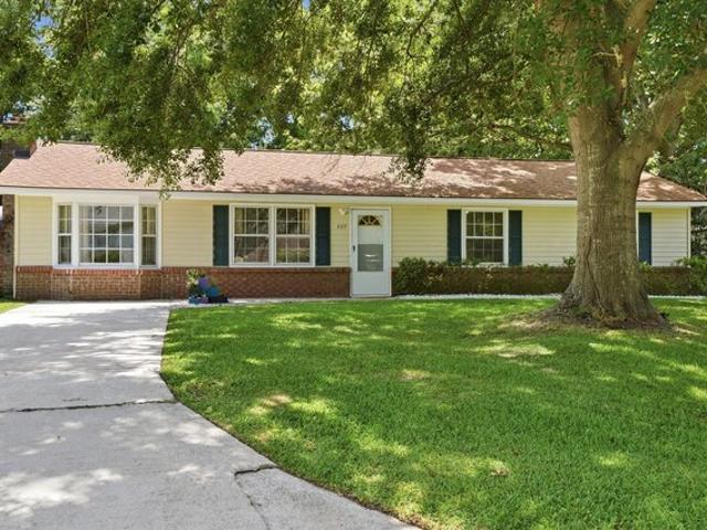 227 Farm Rd, Goose Creek, SC 29445