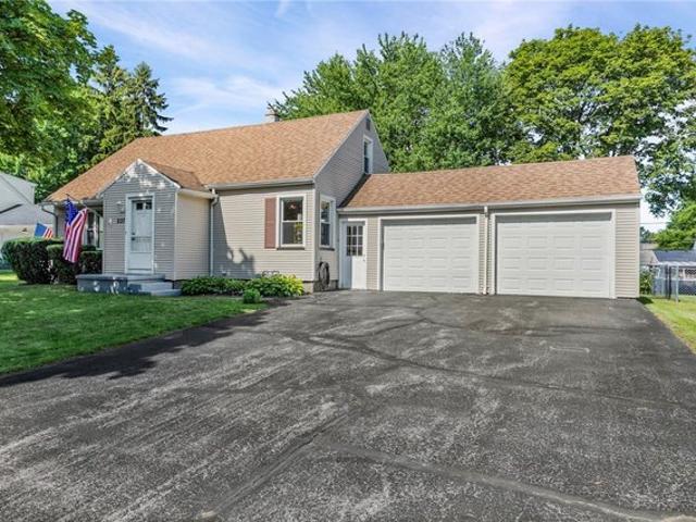 227 Harvest Dr, Rochester, NY 14626