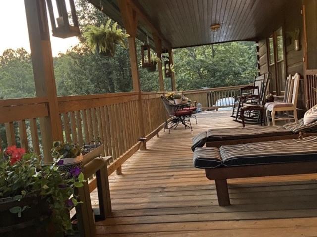 227 Hunters Path