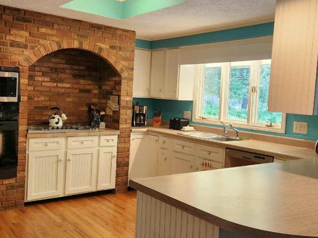 227 Joliet Ave, Houghtonlake, MI