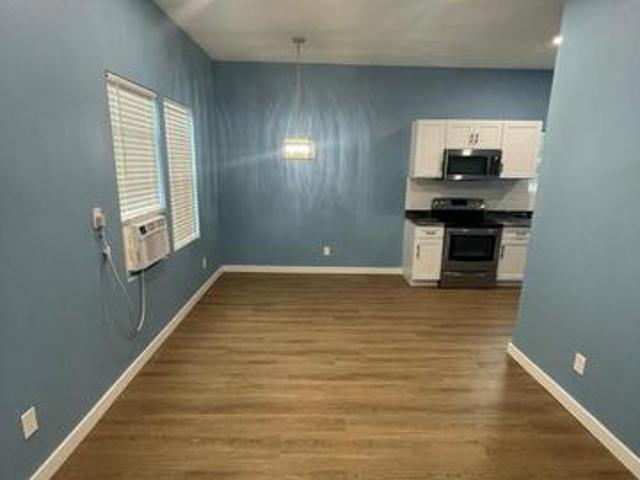 227 Jackson St, Unit 201