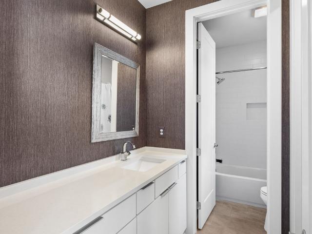 227 Oceola Ave # 1